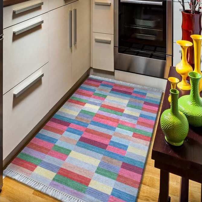 Covor colorat cu tratament antiderapant :: Lilly.ro